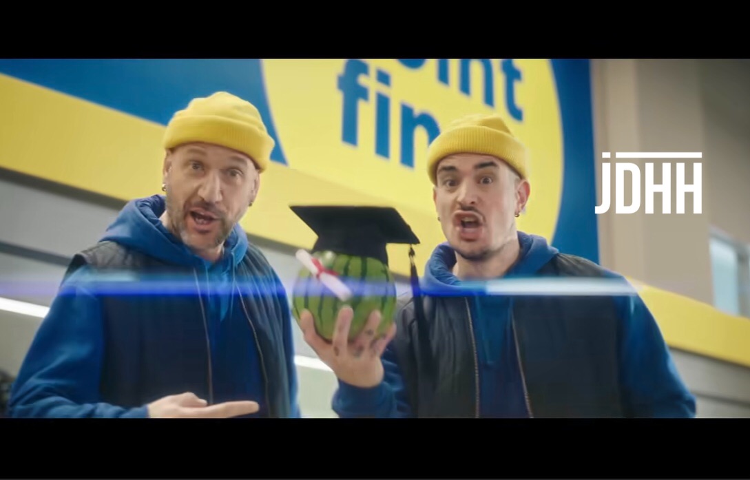Maxi collabore avec Martin Matte et Koriass pour sa nouvelle publicité ...