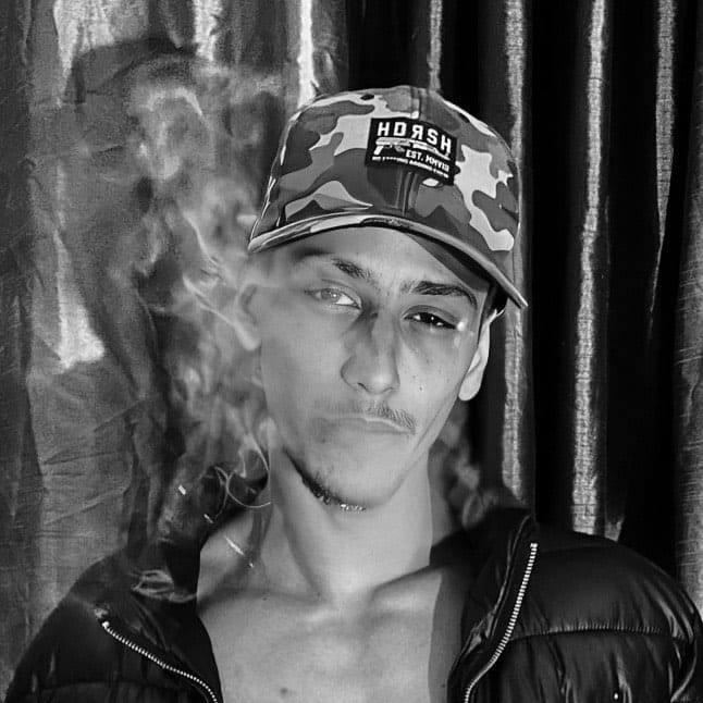 Gunzo: celui qui fait l’ouverture des rappeurs les plus populaires du ...